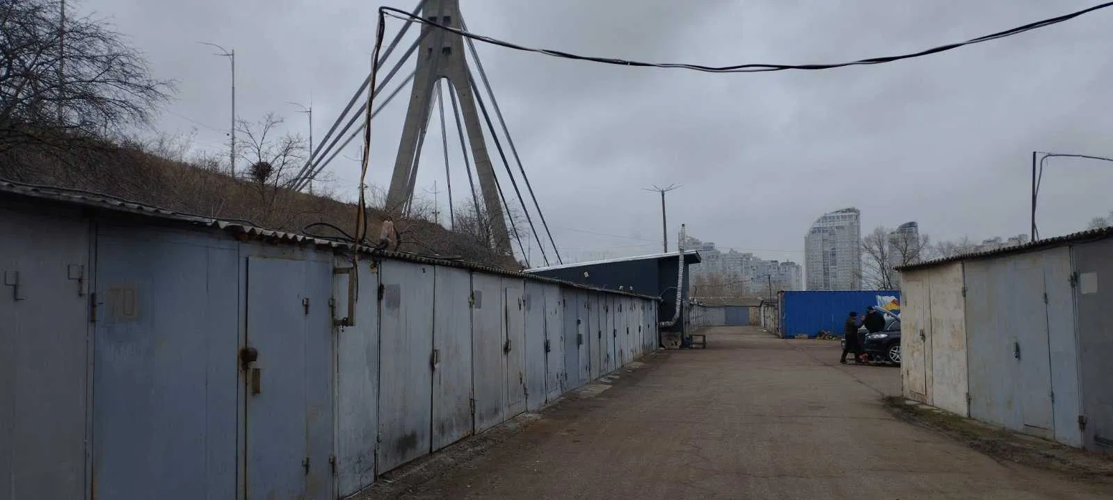 Місцеві мешканці у Рівному захищають гаражі